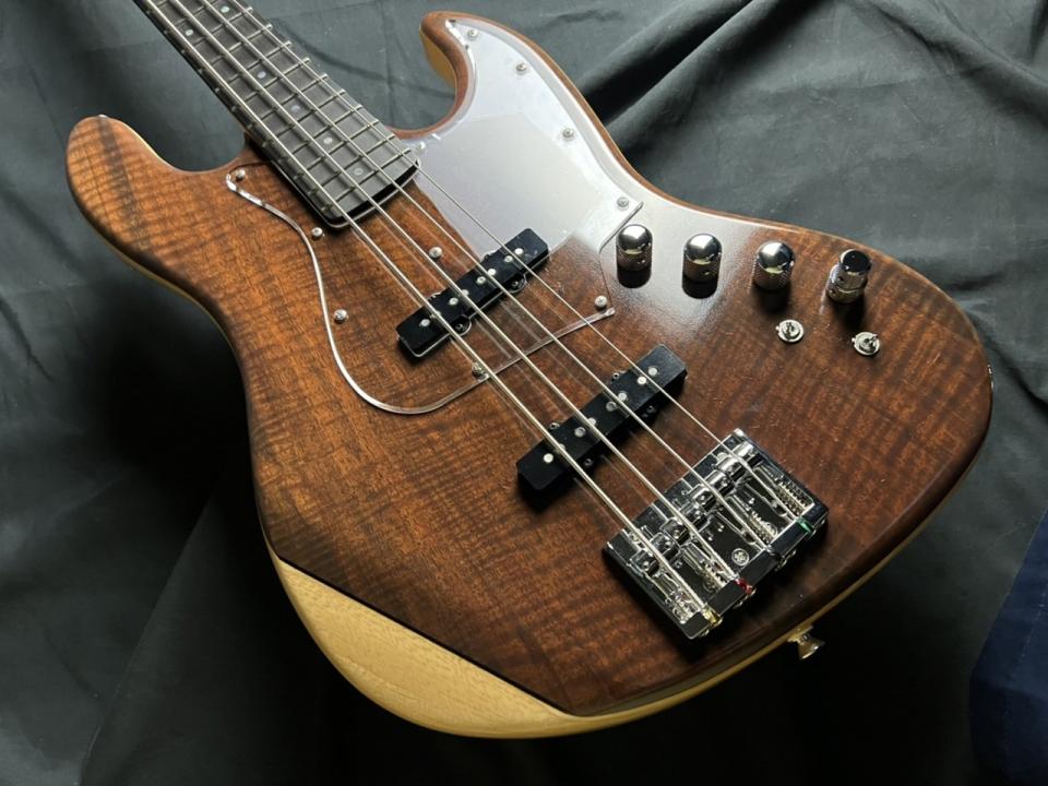 HISTORY HP-B4A/BW 新品 1161829 HISTORY(ヒストリー)【楽器検索｜Jギター】